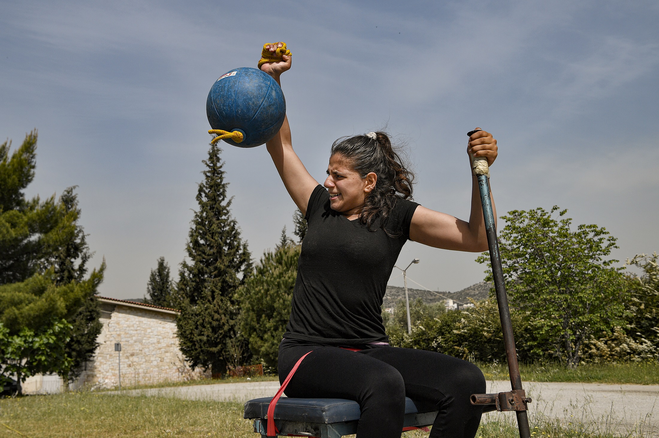 Primeira atleta mulher da Equipe Paralímpica de Refugiados faz sua ...