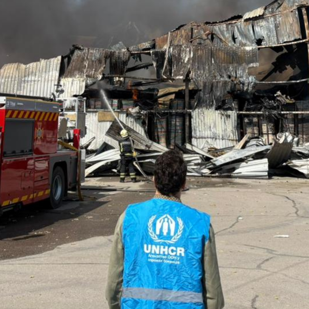 O ACNUR está consternado: depósito com itens de ajuda emergencial na ...